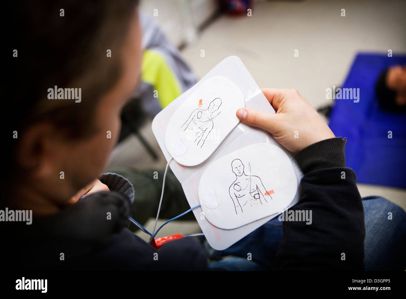 First aid device hi-res stock photography and images - Alamy