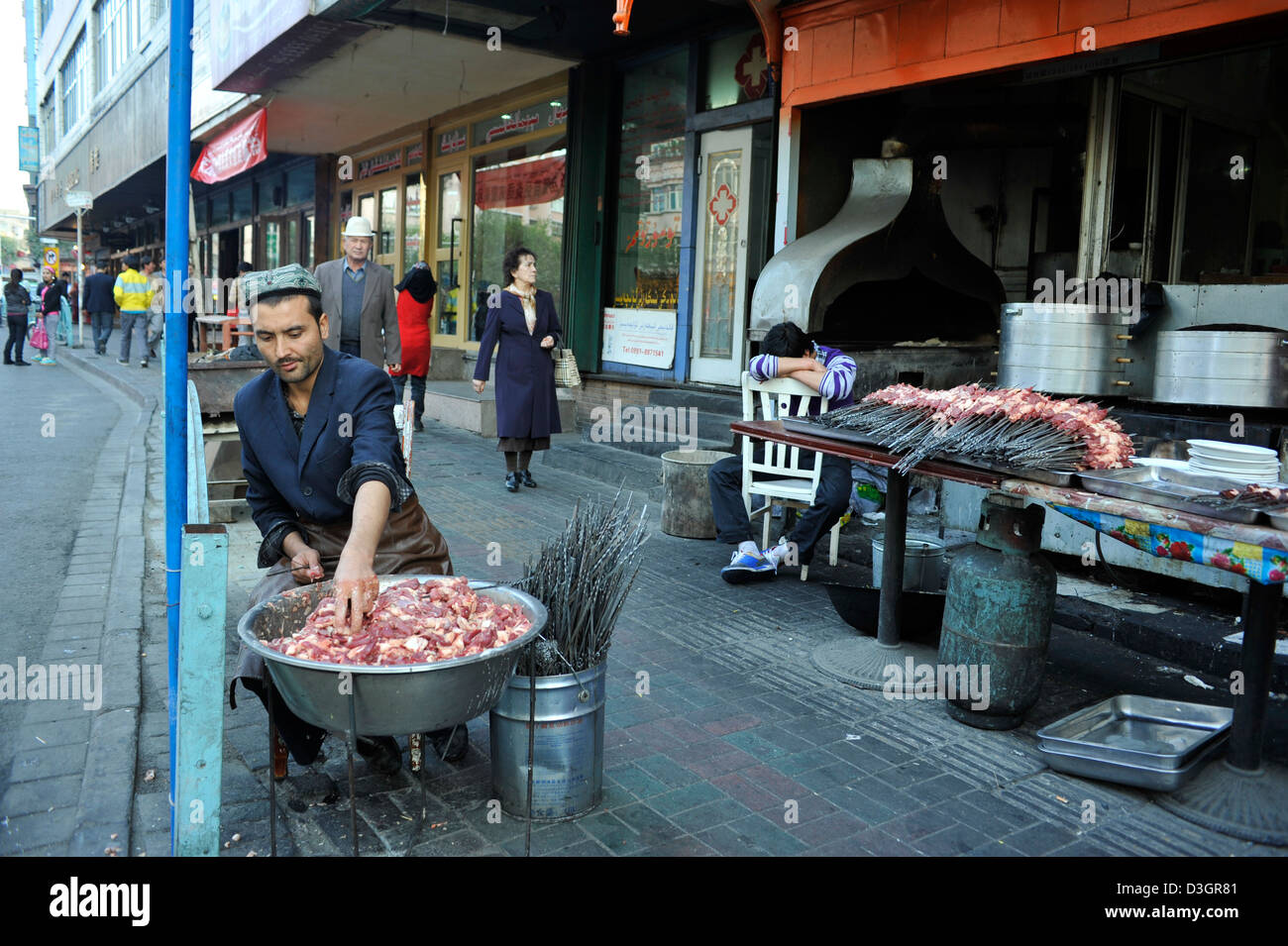 Urumqi street hi-res stock photography and images - Alamy