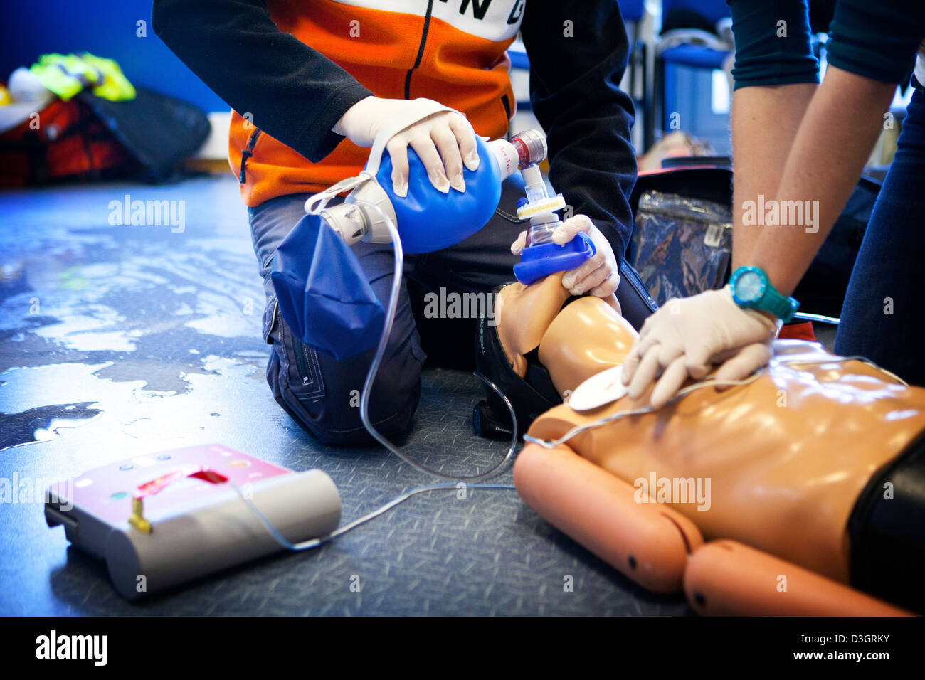 Artificial heart first hi-res stock photography and images - Alamy