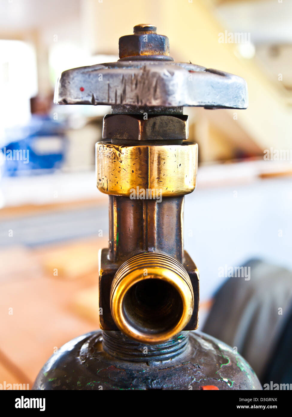 Closeup of Oxygen tank valve for industry Stock Photo - Alamy