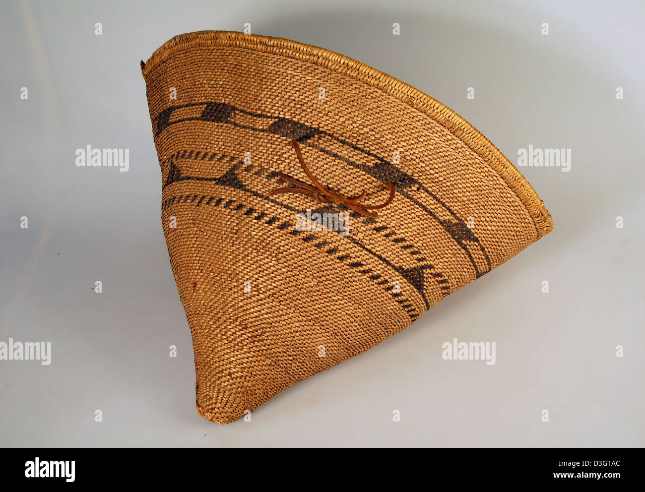 The Havasupai Basket, an example of Native American craftsmanship ...