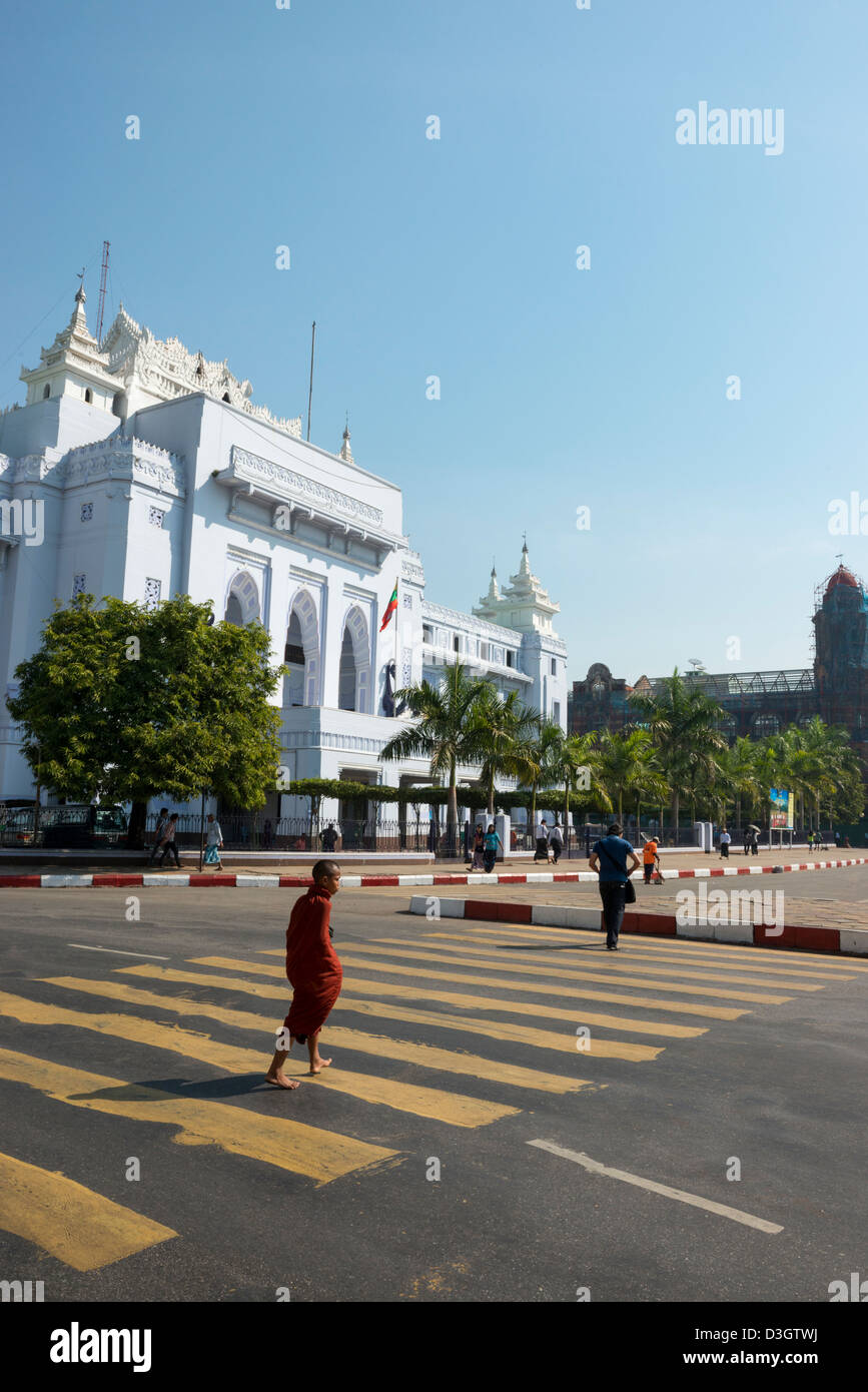 Yangon architecture yangon colonial burma colonial hi-res stock ...