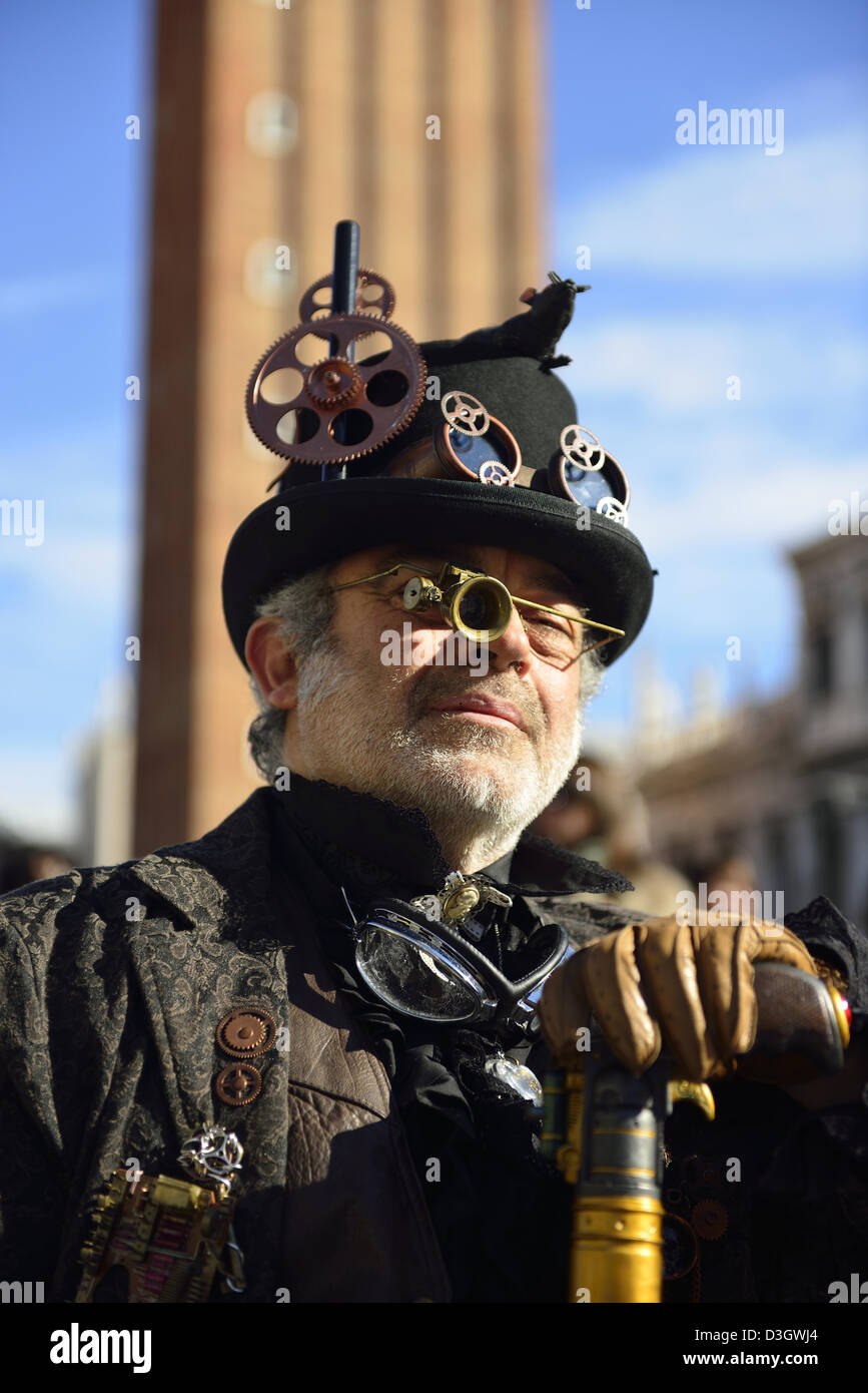 Bizarre hat hi-res stock photography and images - Alamy