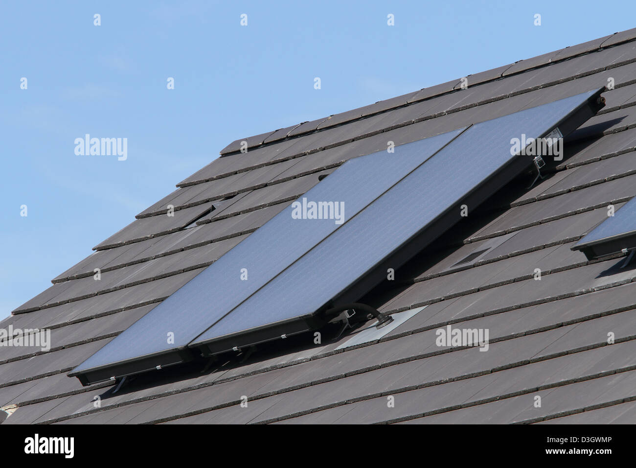 Solar hot water hi-res stock photography and images - Alamy