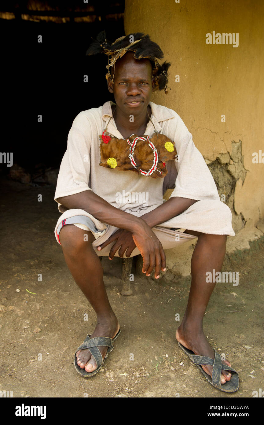 Luo man at his hut, Ngomongo Village, Kenya Stock Photo - Alamy