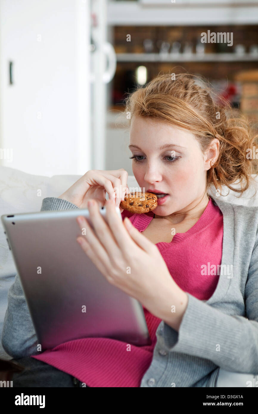 Adolescent snacking hi-res stock photography and images - Alamy