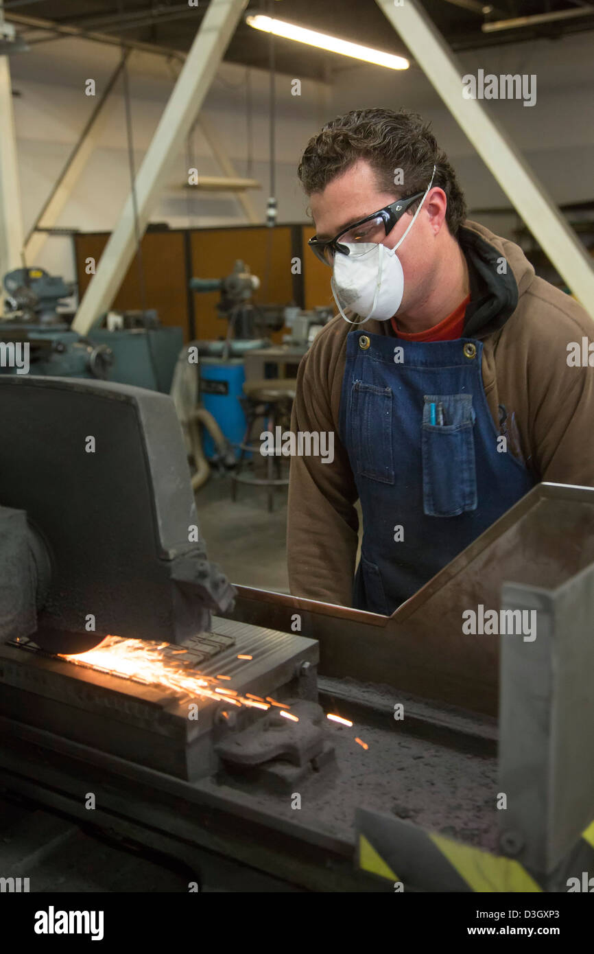 Metalworking sparks hi-res stock photography and images - Alamy