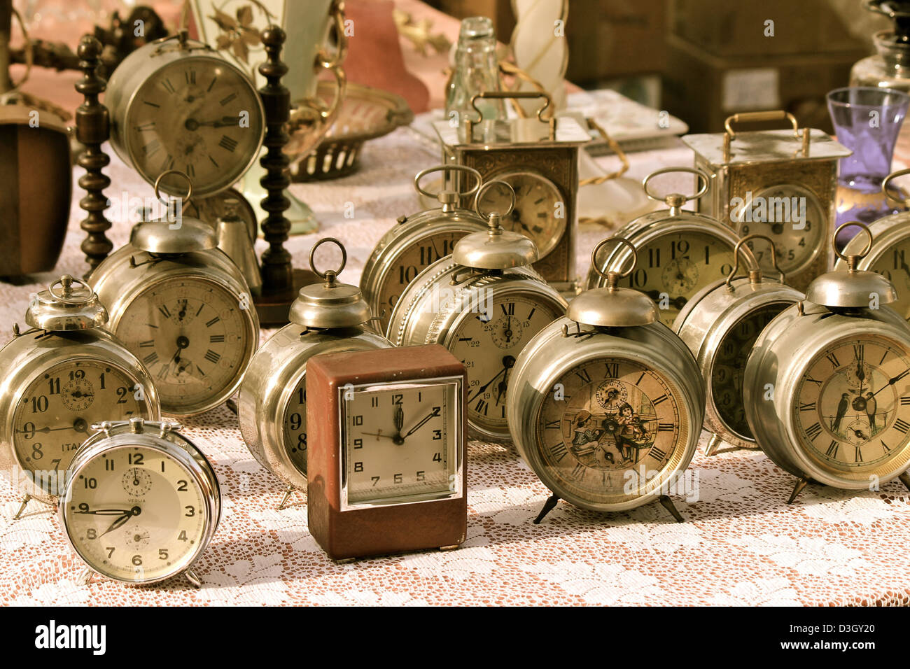 Antique trade market hi-res stock photography and images - Alamy