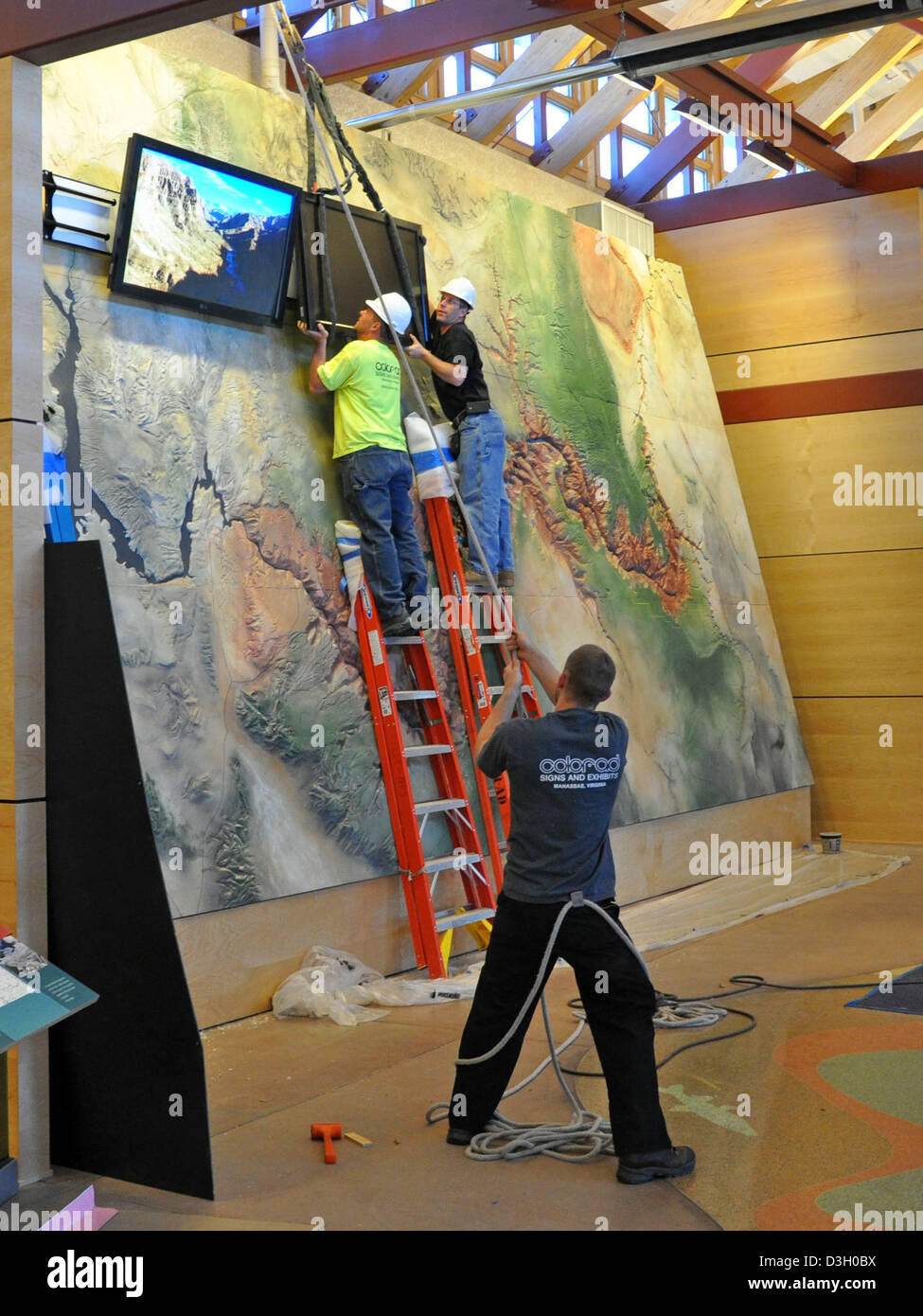 This image showcases the installation of an exhibit at the Grand Canyon ...