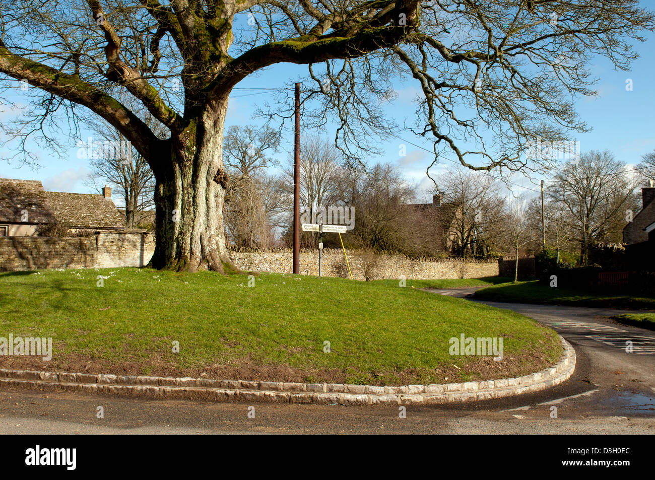 Cold Aston village green, Gloucestershire, England, UK Stock Photo - Alamy