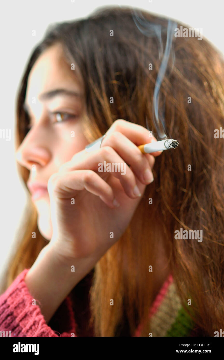12 Year Old Girl Smoking High Resolution Stock Photography and Images ...