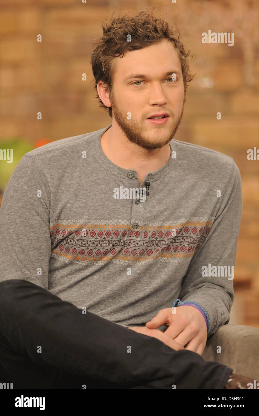 Interview show hi-res stock photography and images - Alamy