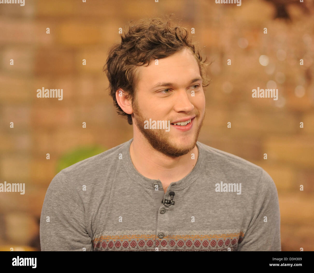 Toronto, Canada. 19th February 2013. American Idol Phillip Phillips ...