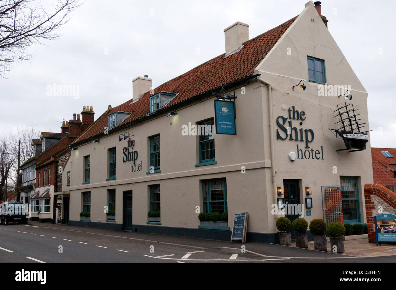 The ship inn hotel hi-res stock photography and images - Alamy