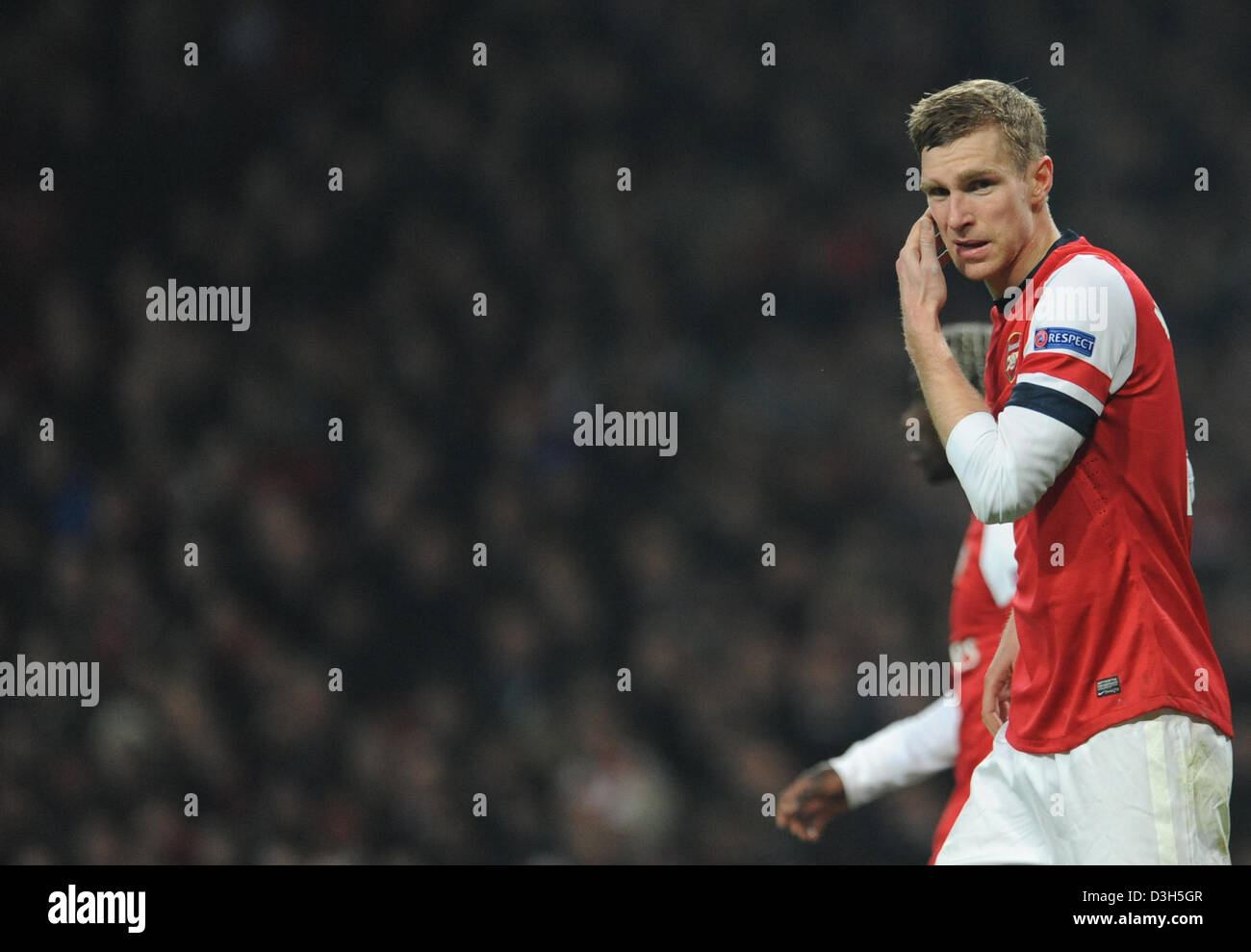 Emirates stadium per mertesacker hi-res stock photography and images ...