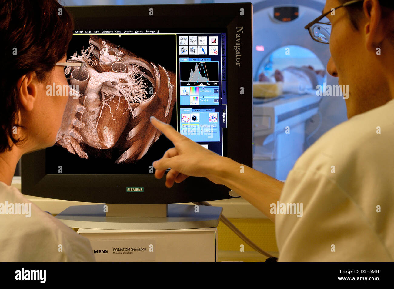 Cardiac ct scanner patient hi-res stock photography and images - Alamy