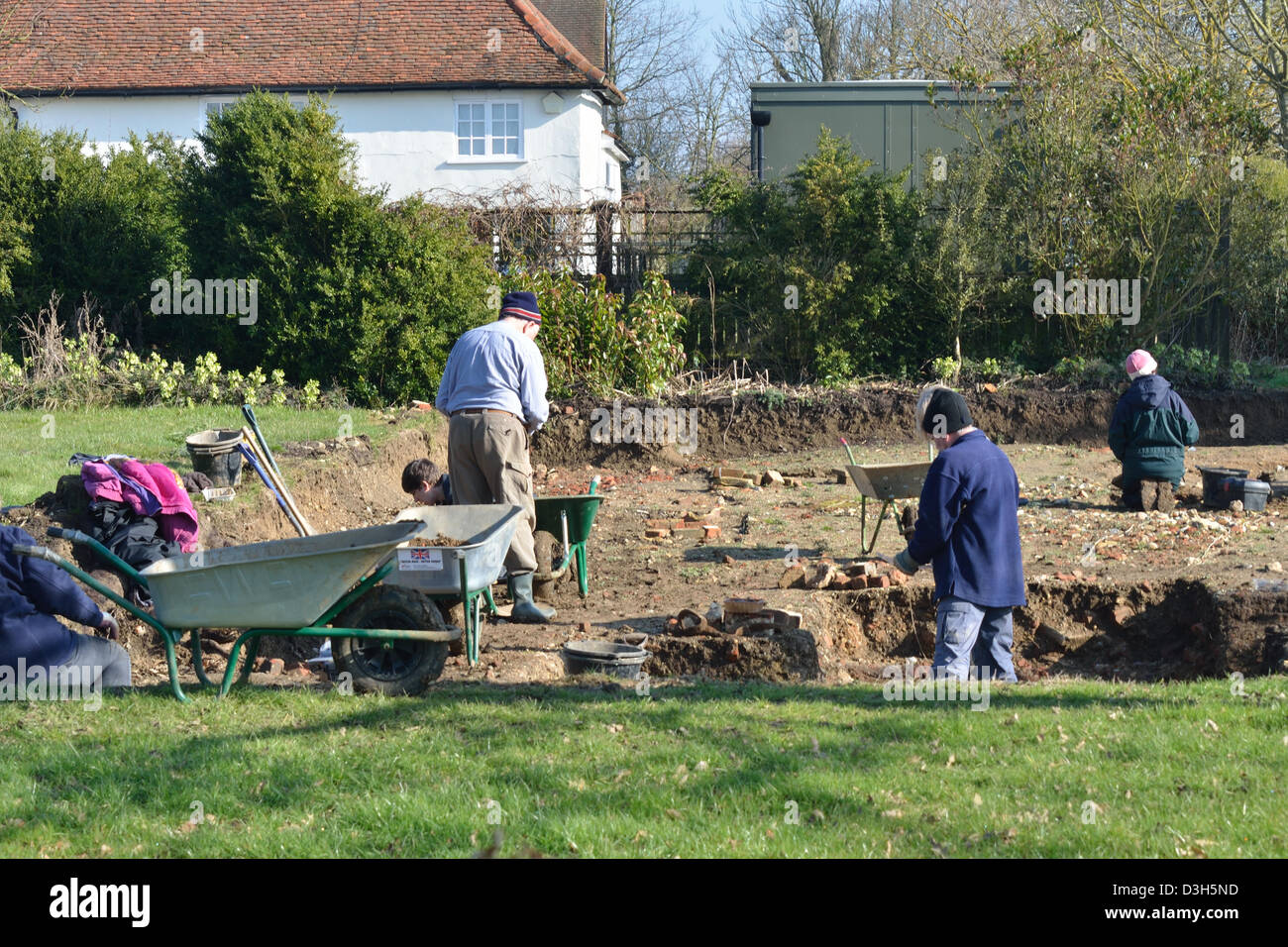 Archeology dig hi-res stock photography and images - Alamy
