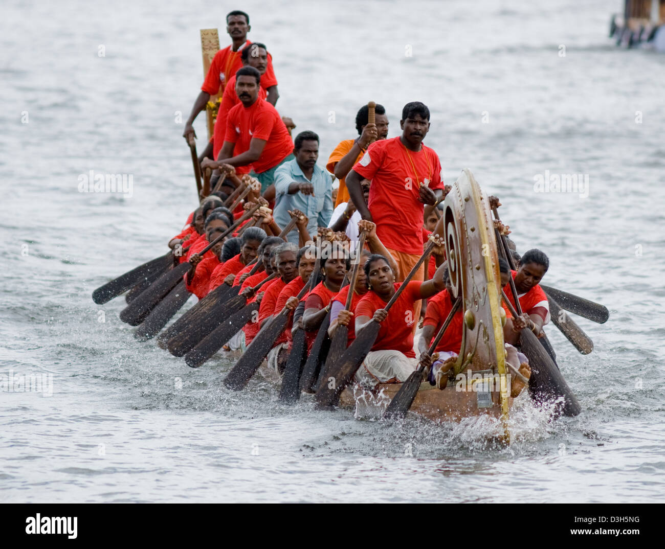oarsmen during the annual Nehru Trophy Boat Race in Alleppey, Kerala ...