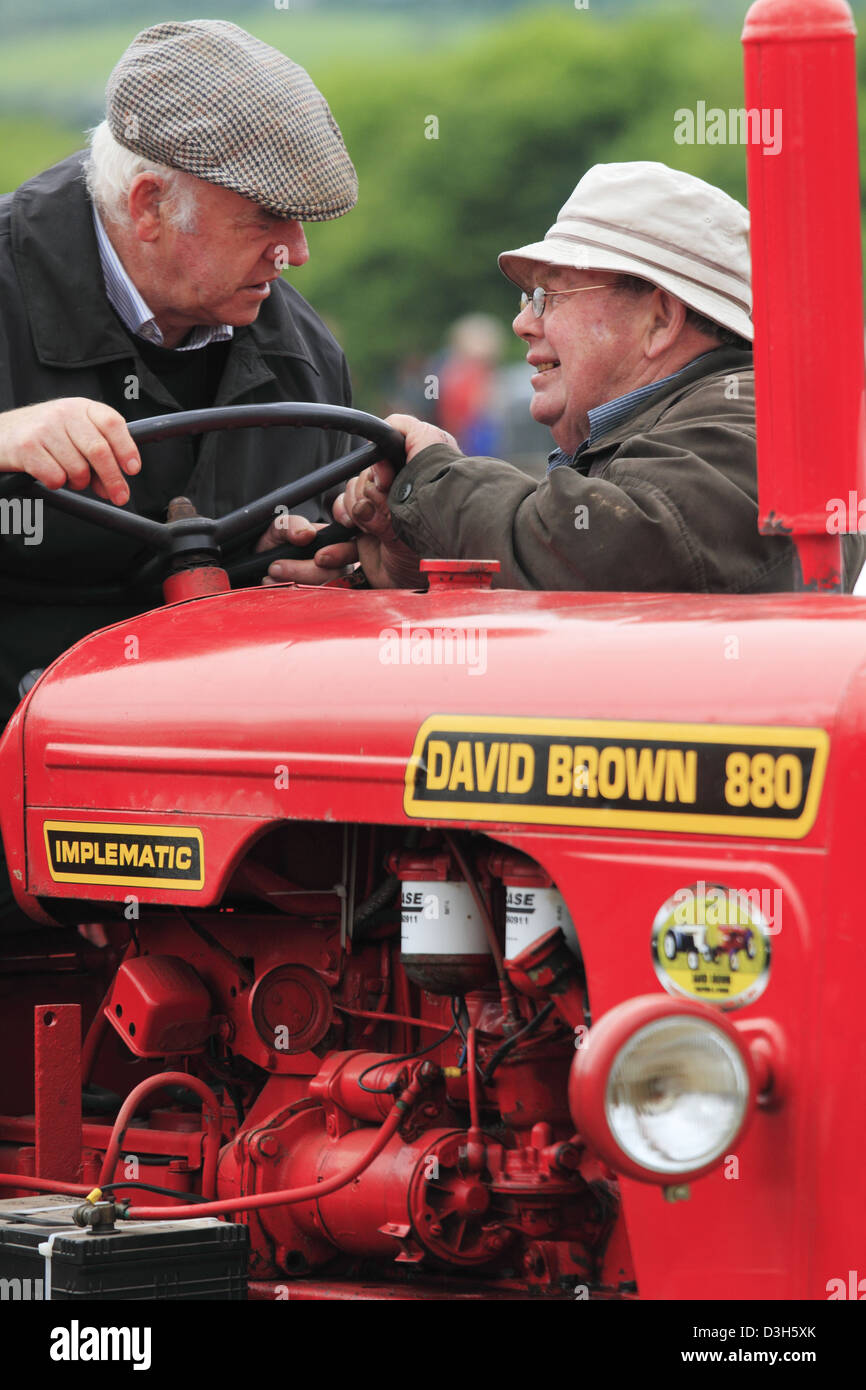 Tractors ireland vintage hi-res stock photography and images - Alamy
