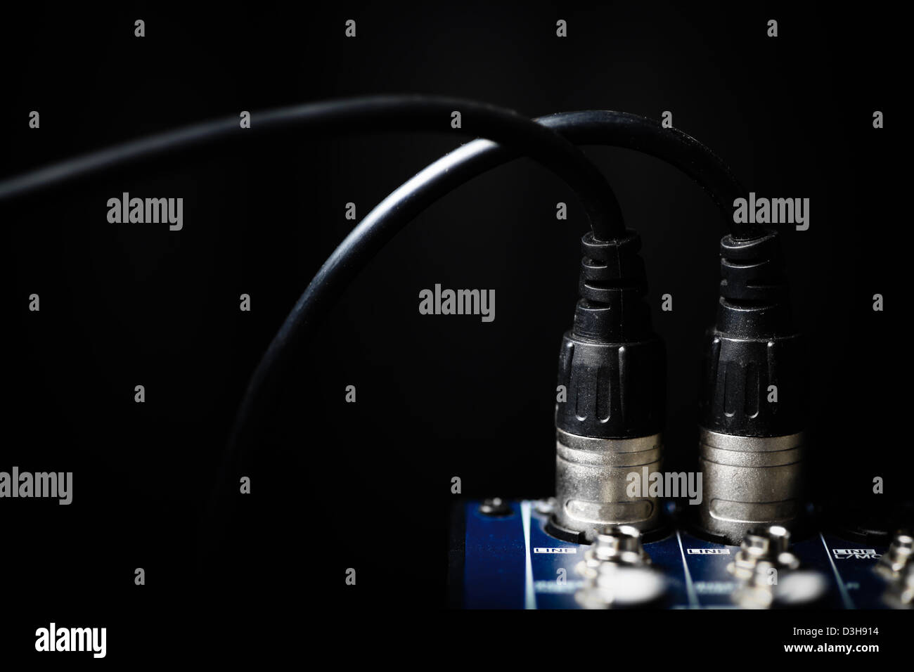 Plugged in mixer hi-res stock photography and images - Alamy