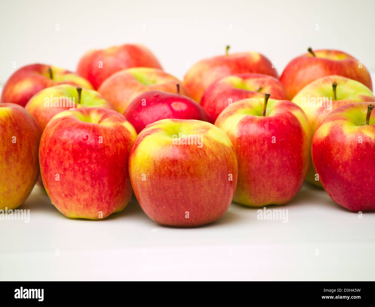 Texture red apples hi-res stock photography and images - Alamy