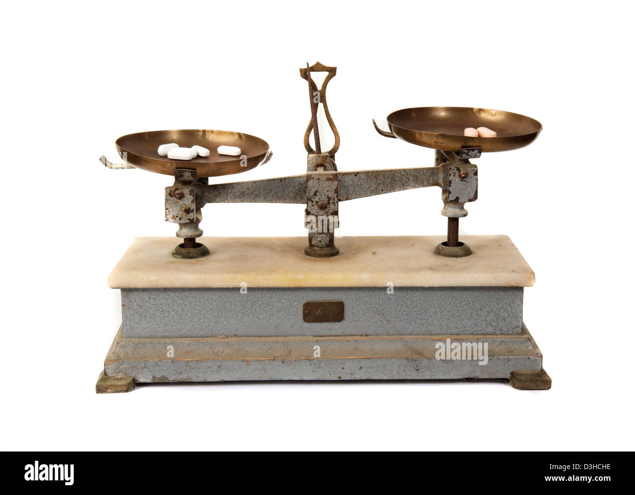 True retro balance used in a a pharmacy Stock Photo - Alamy