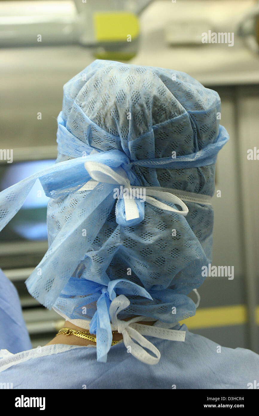 OPERATING ROOM NURSE Stock Photo - Alamy