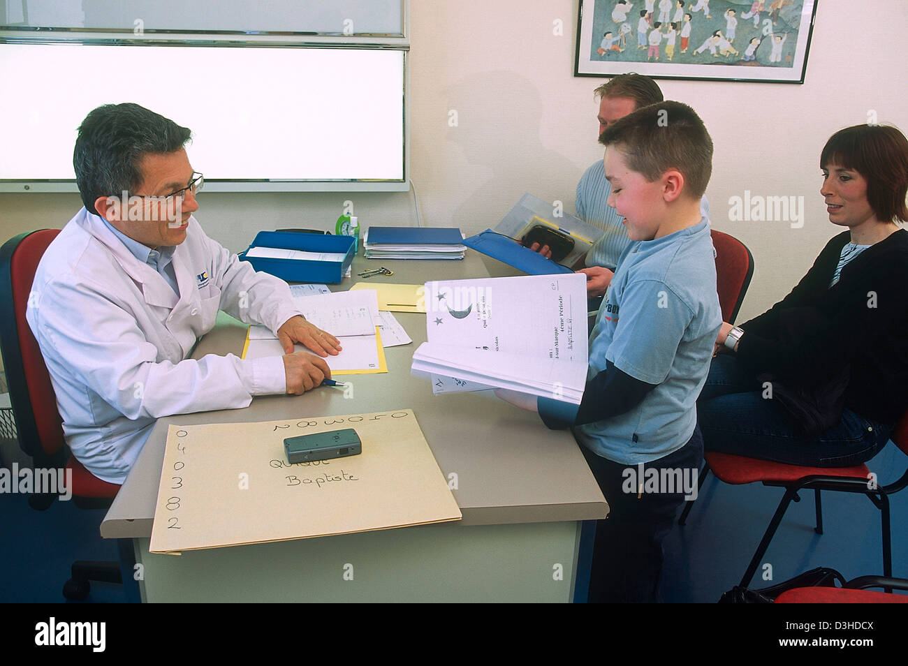 EPILEPSY EXAMINATION, CHILD Stock Photo - Alamy