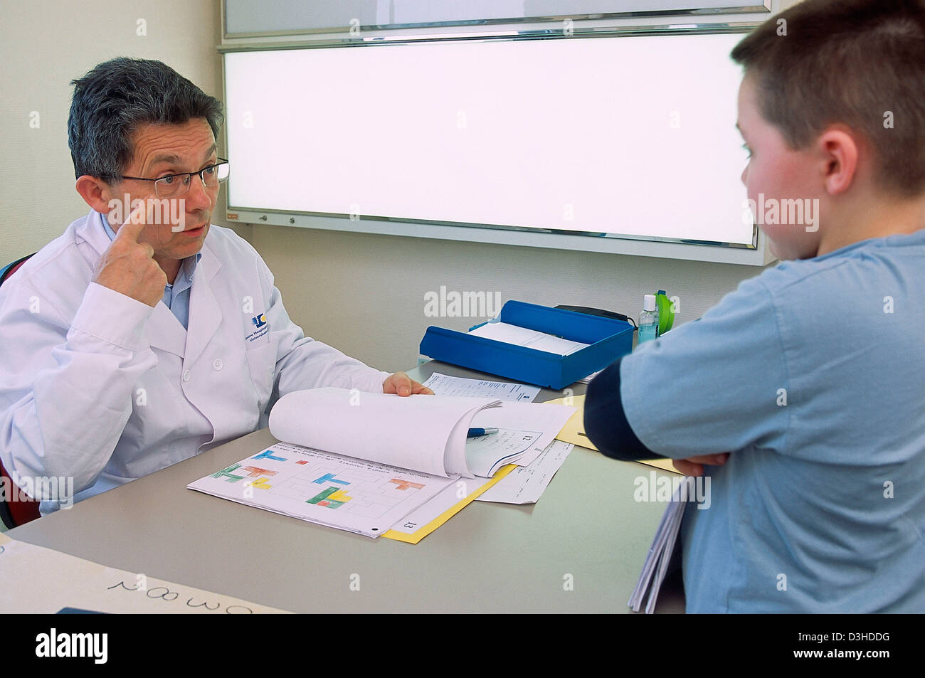 EPILEPSY EXAMINATION, CHILD Stock Photo - Alamy