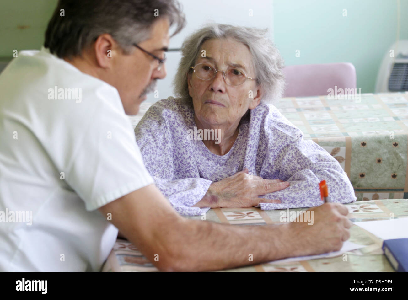 Genograms hi-res stock photography and images - Alamy