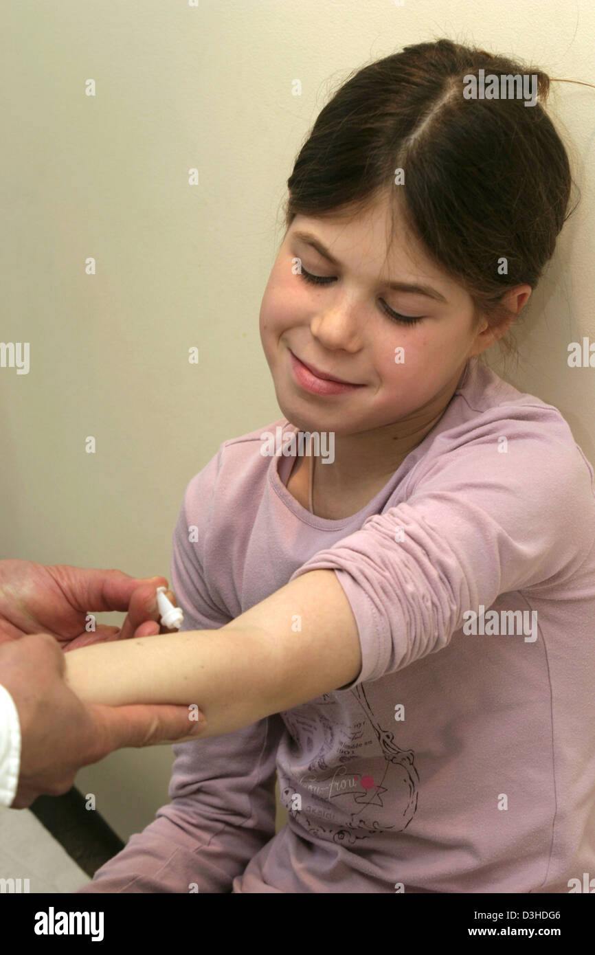 TUBERCULIN SKIN TEST Stock Photo - Alamy