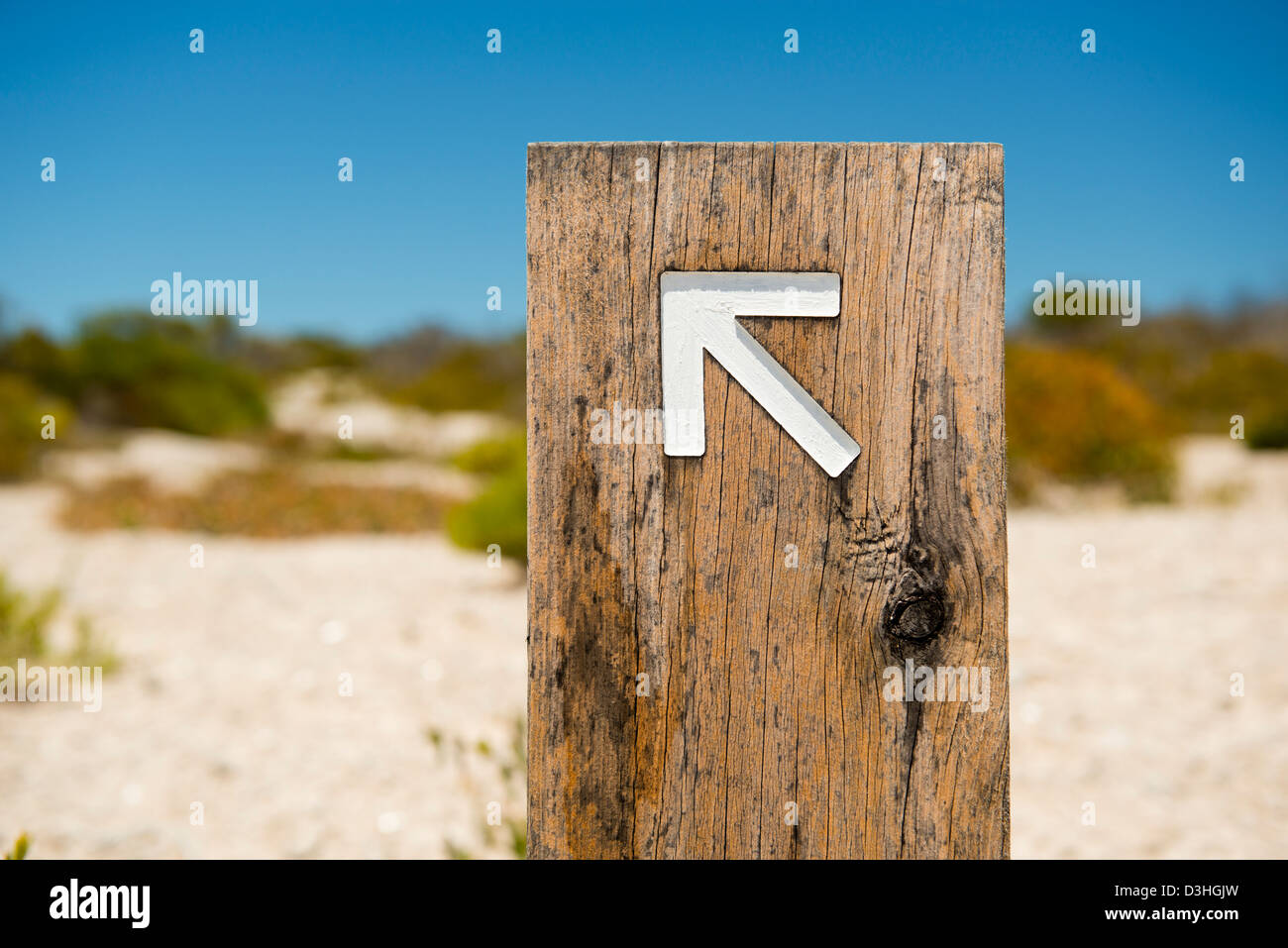 Wooden arrow sign pointing destination hi-res stock photography and ...