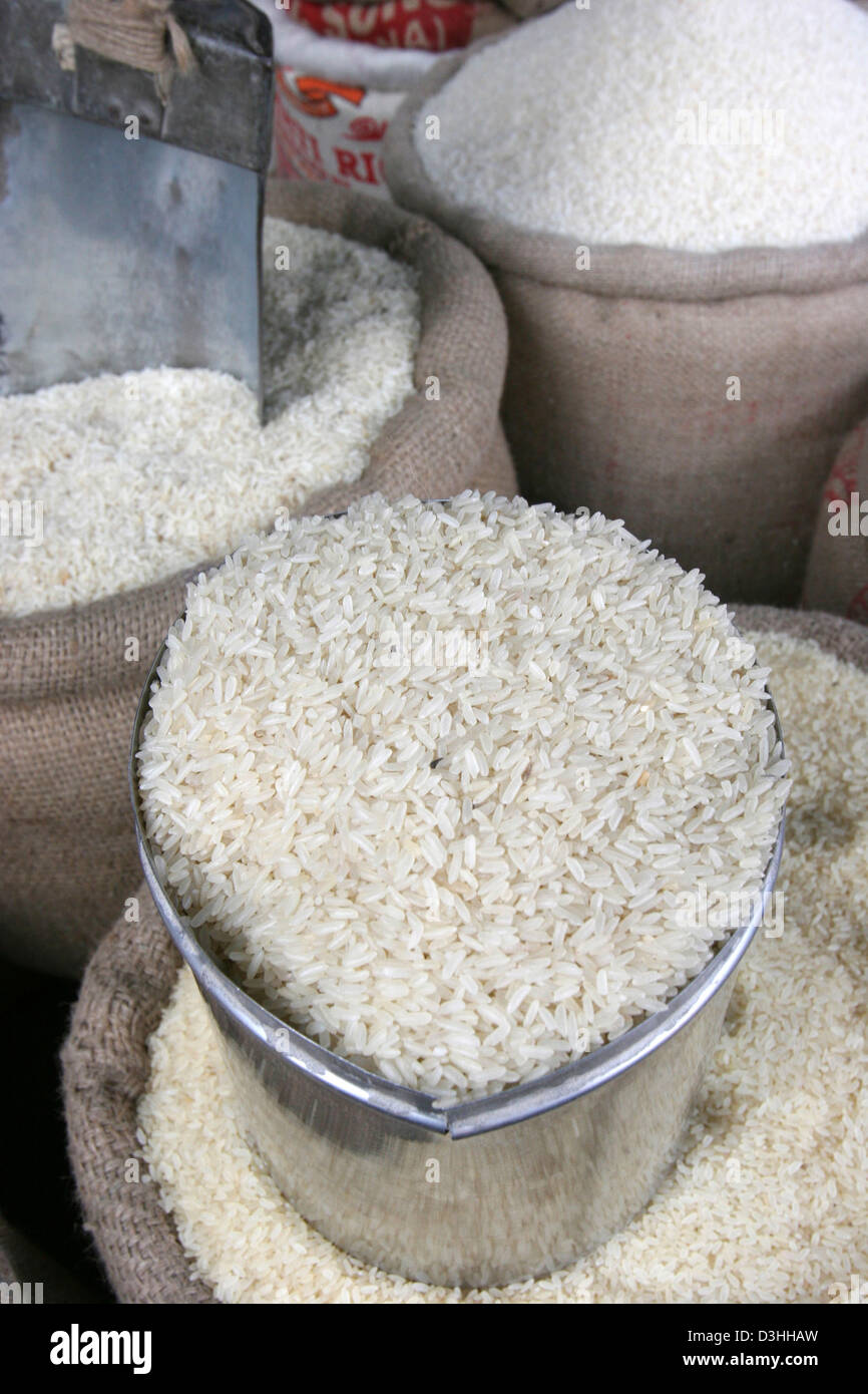 India rice consuming hi-res stock photography and images - Alamy