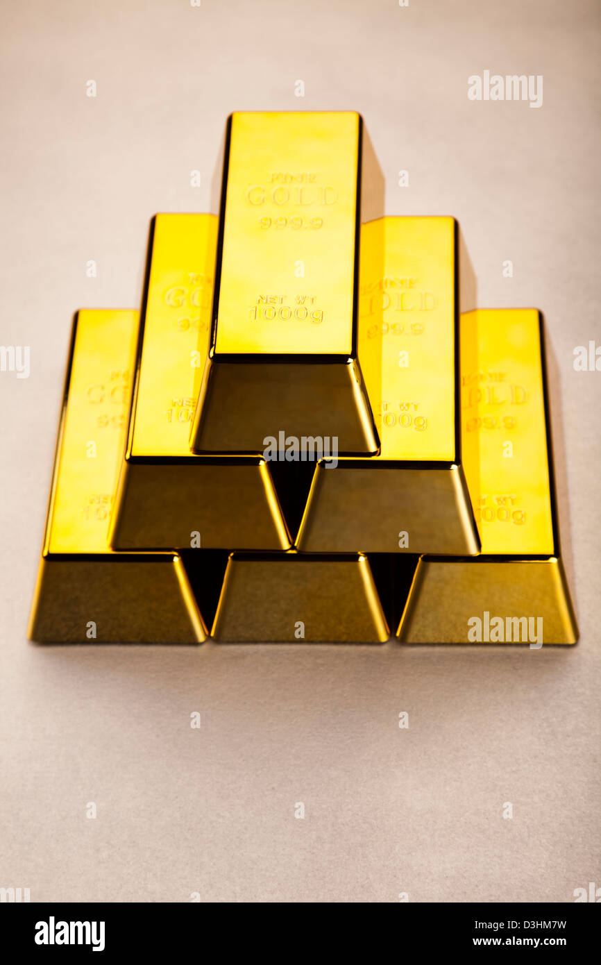 Stack of gold bars Stock Photo - Alamy
