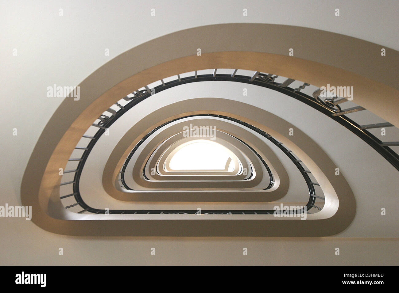 Never ending stairs hi-res stock photography and images - Alamy