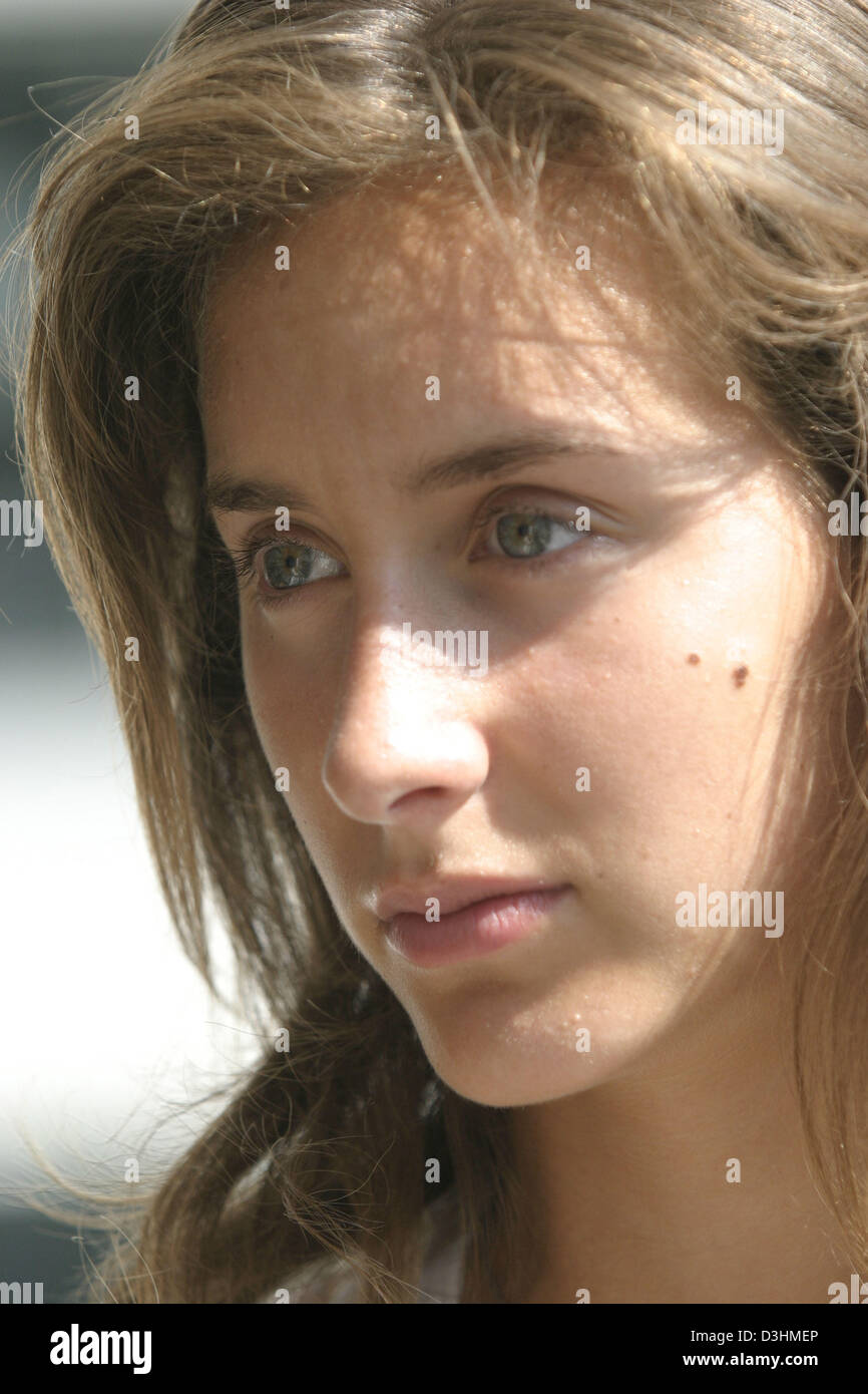 PORTRAIT OF ADOLESCENT GIRL Stock Photo - Alamy