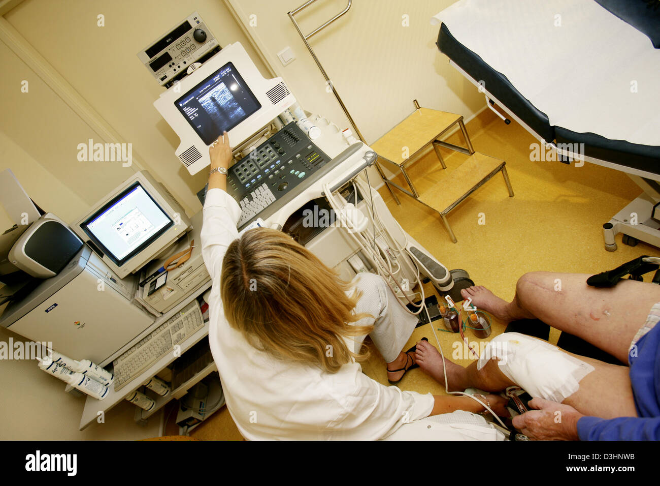 Venous doppler test hi-res stock photography and images - Alamy