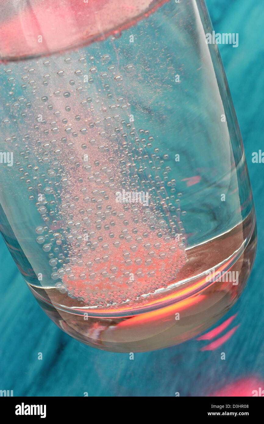 AN EFFERVESCENT TABLET Stock Photo - Alamy