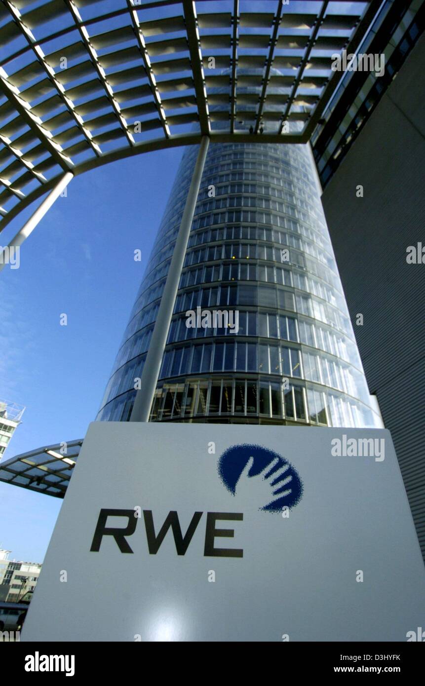 (dpa) - The building of the headquarter of RWE, German energy supplier ...