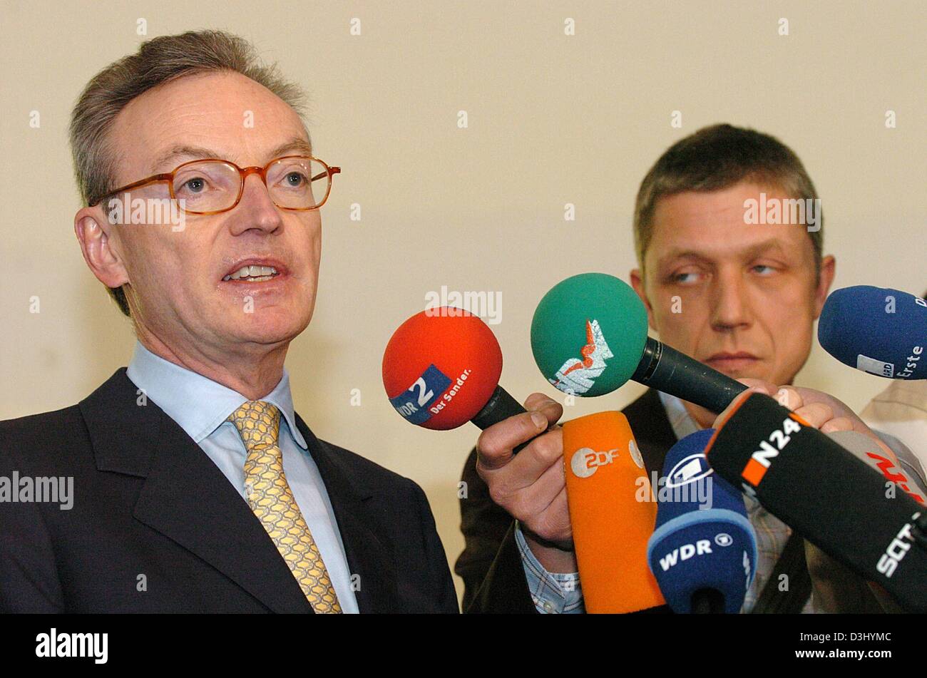 Mannesmann ceo klaus esser on hi-res stock photography and images - Alamy