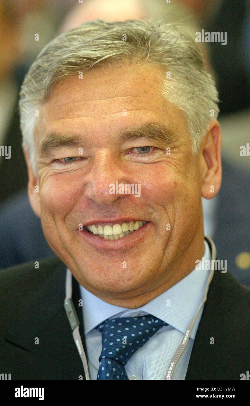 (dpa) - Peter Brabeck-Letmathe, CEO of the Nestle group, smiles in ...