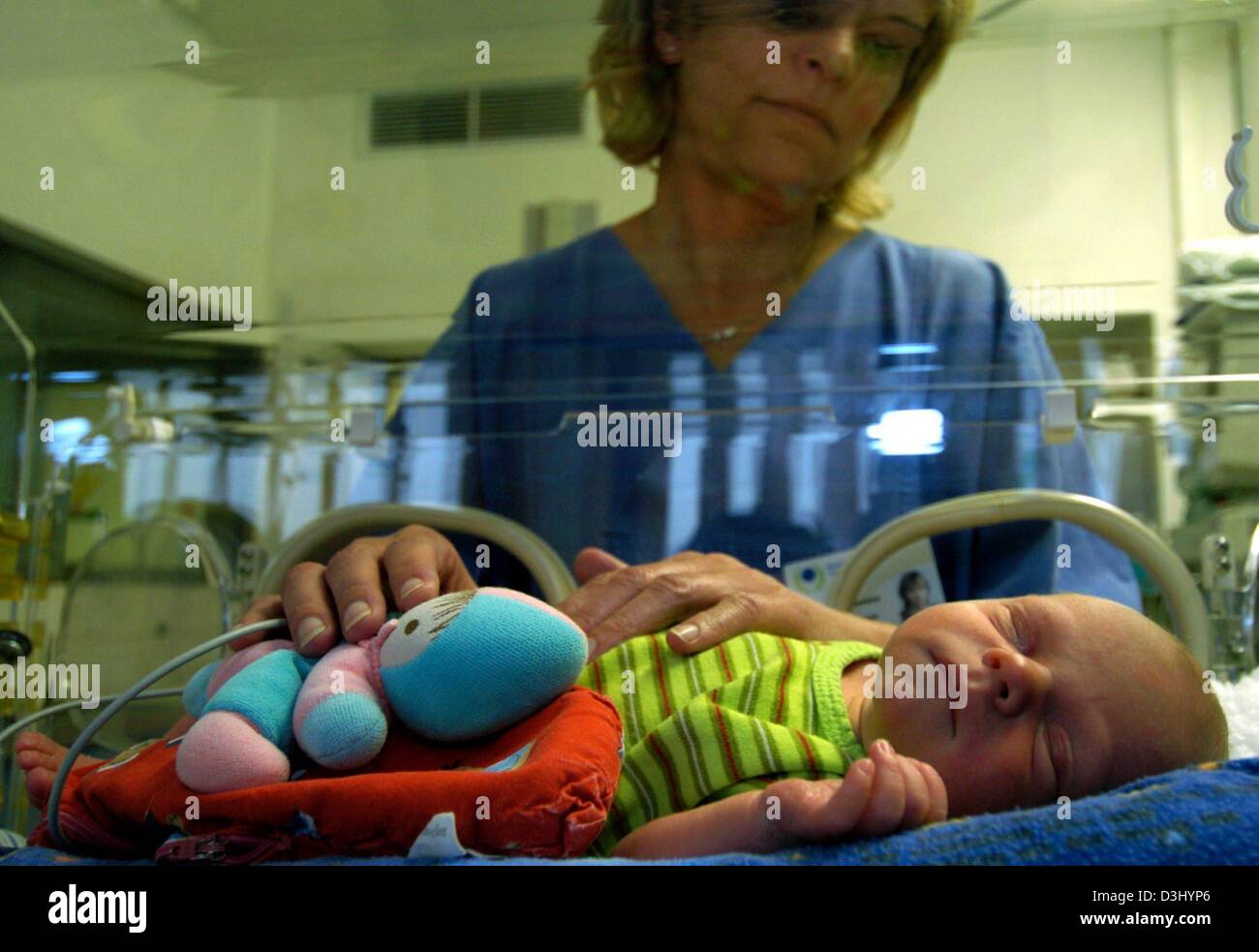 Infant strokes hi-res stock photography and images - Alamy