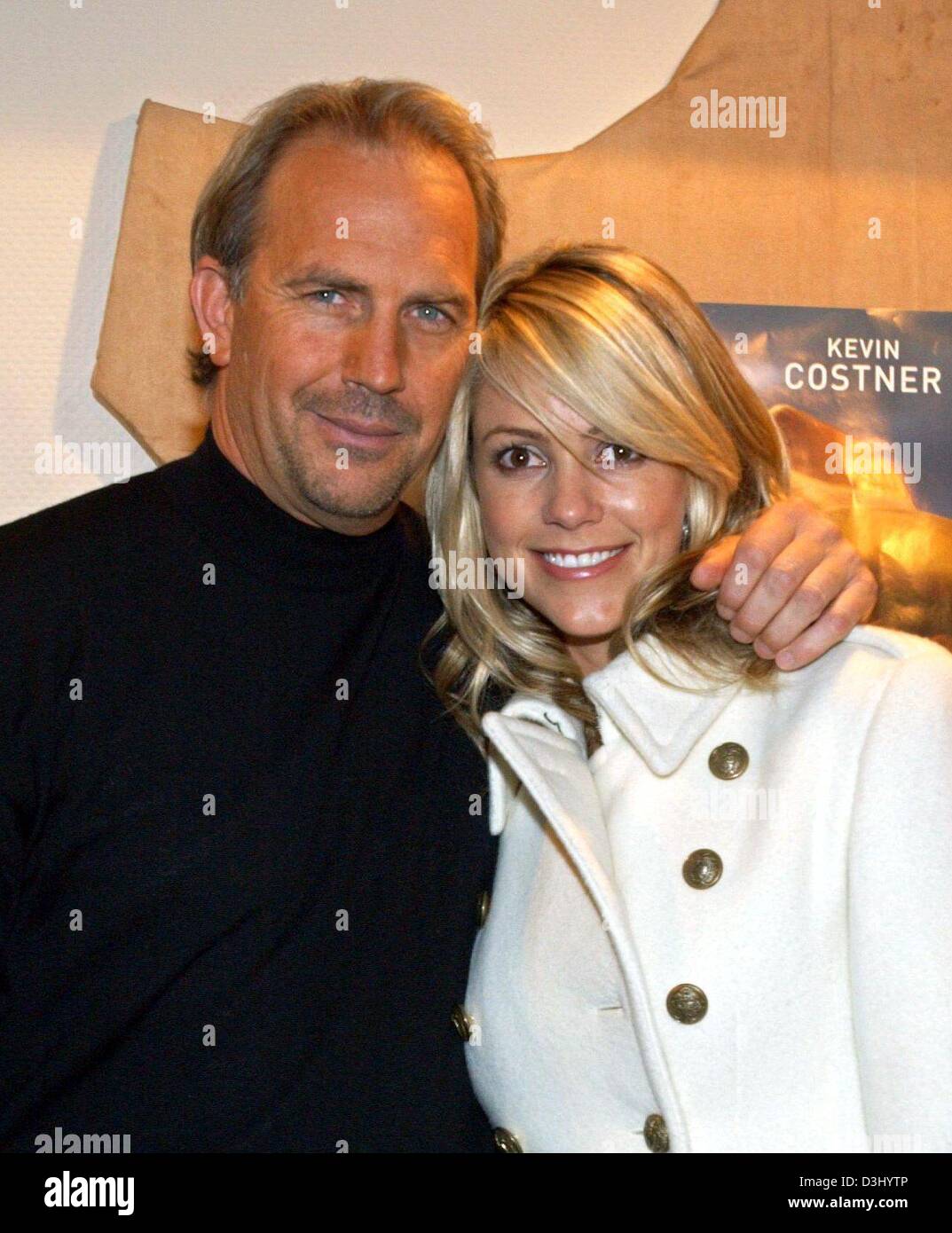 Arts culture entertainment ace cinema celebrities standing posing ...