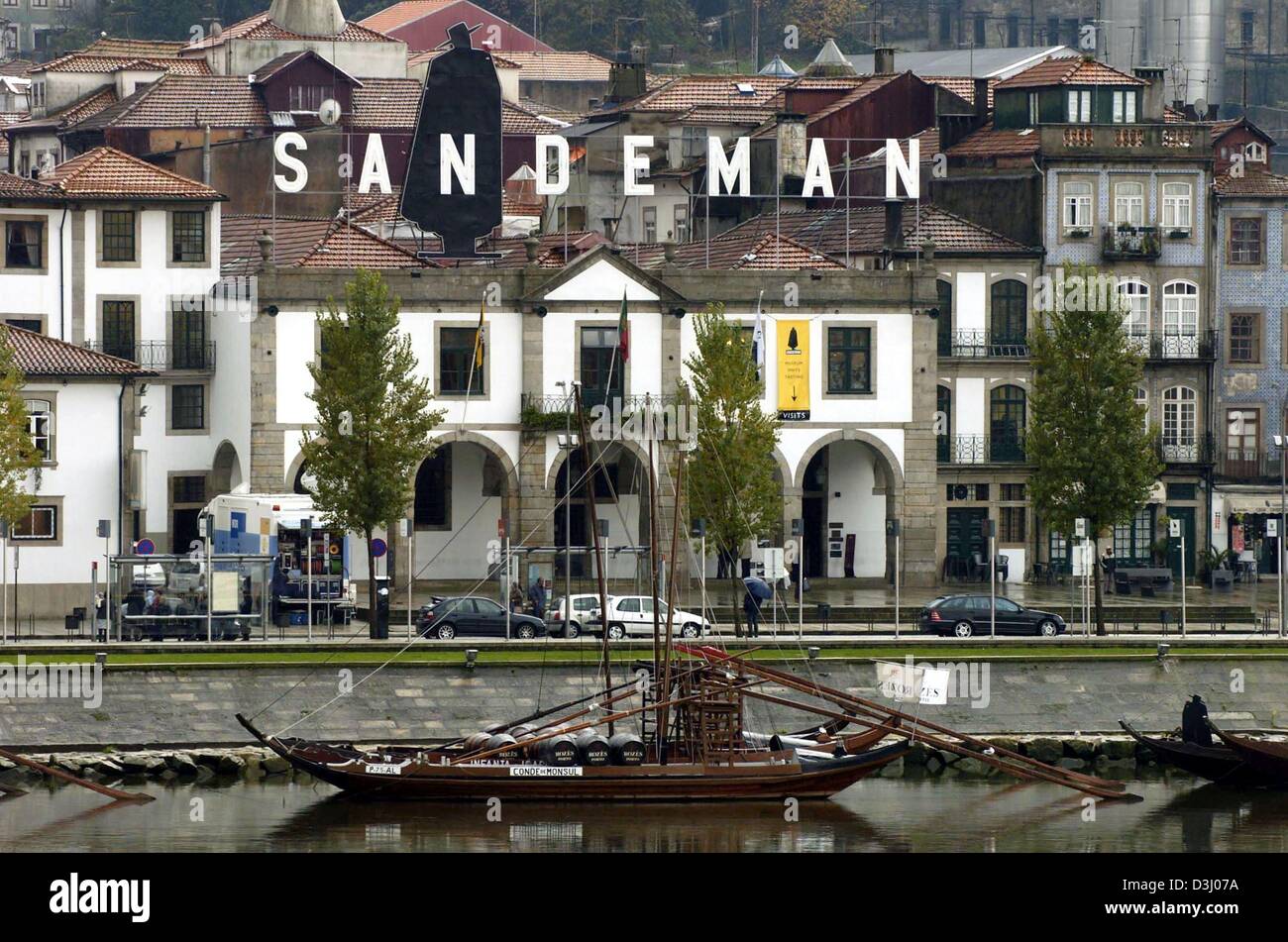(dpa) - A view at the Sandeman distillery in Porto, Portugal, 3 ...