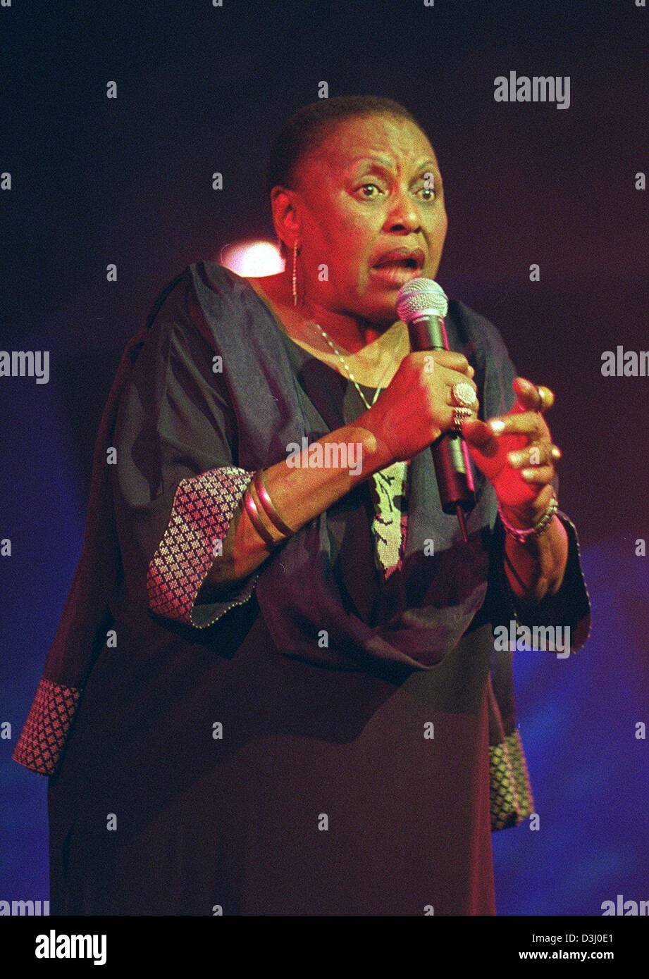 Miriam makeba hi-res stock photography and images - Alamy