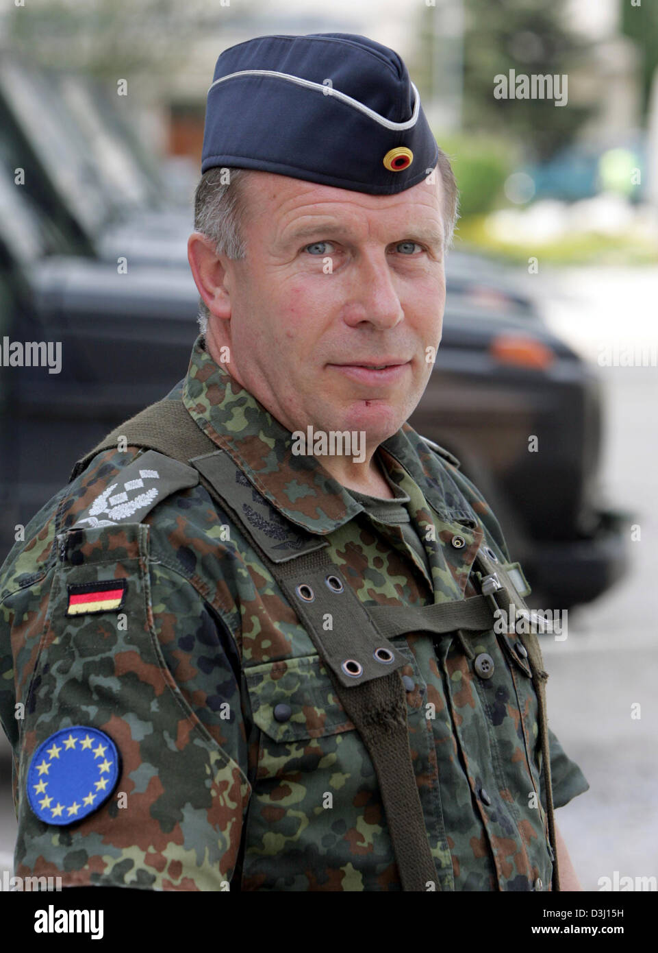 (dpa) - Colonel Paul Bacher of the German Bundeswehr and commander of ...