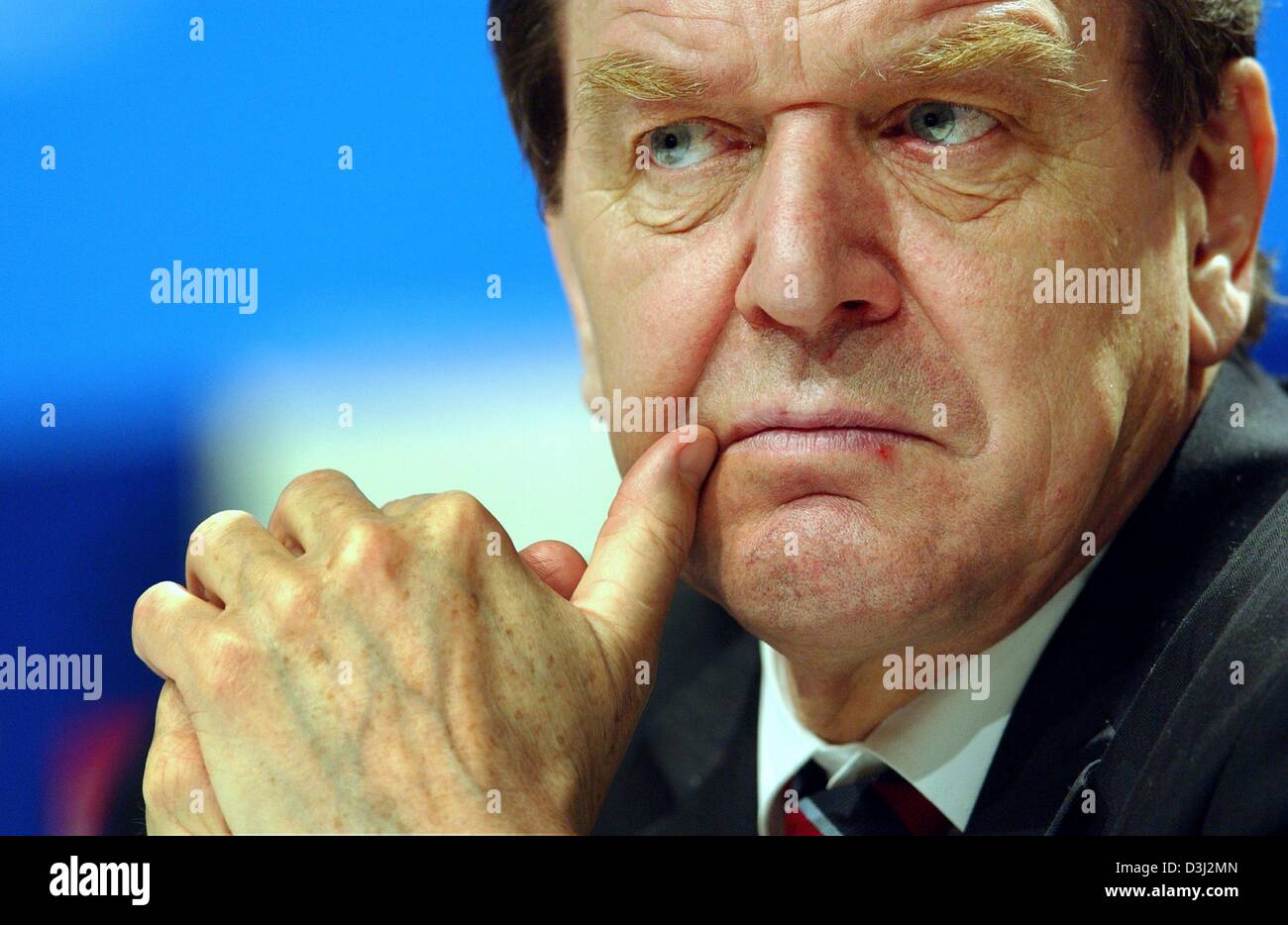 (dpa) - German Chancellor Gerhard Schroeder looks concentrated during a ...
