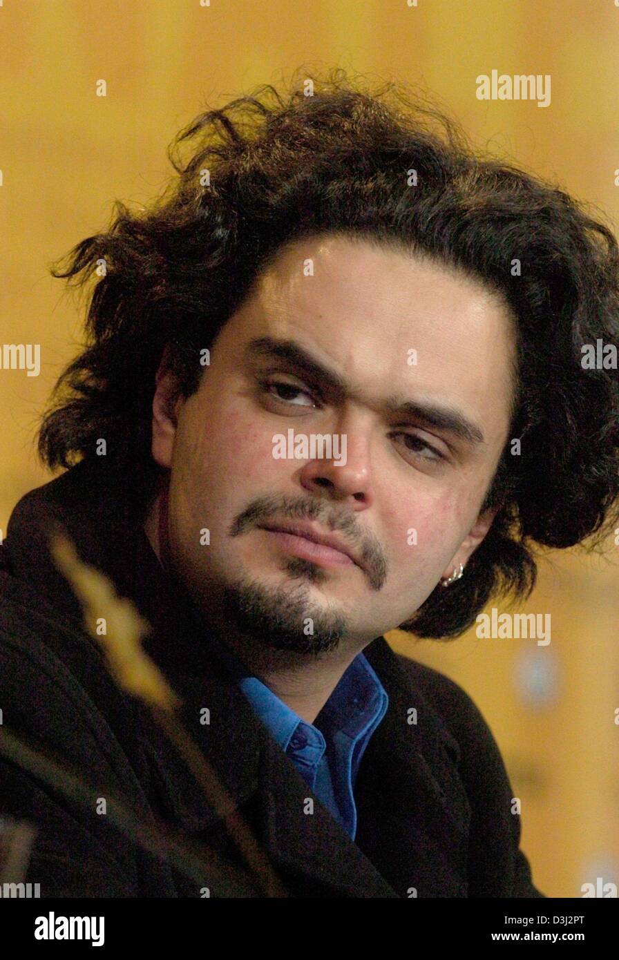 Omar naim hi-res stock photography and images - Alamy