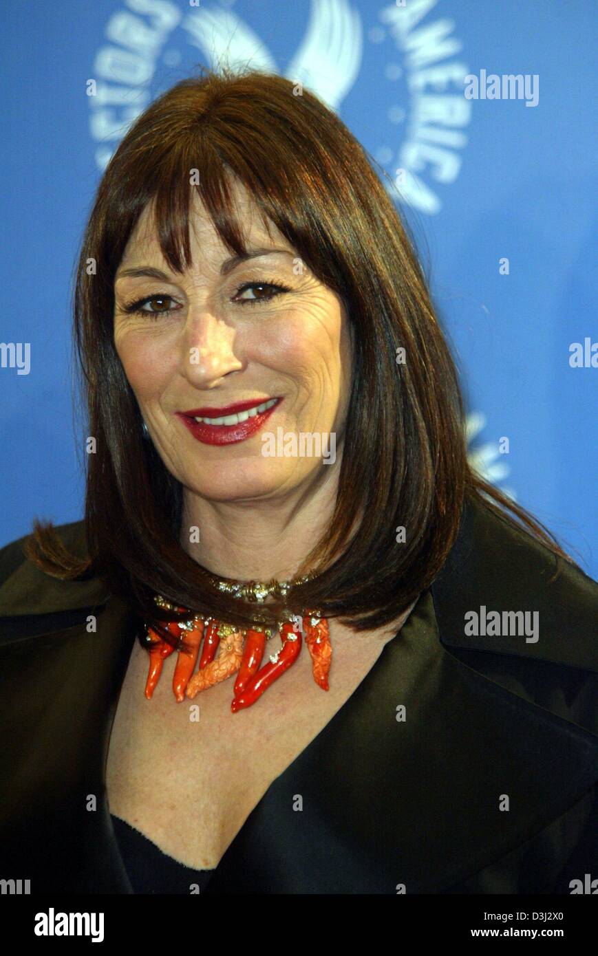 Anjelica huston hi-res stock photography and images - Alamy