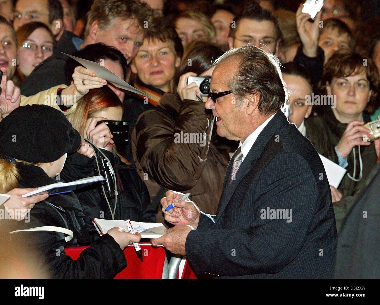 Arts culture entertainment ace cinema celebrities signing autographs ...